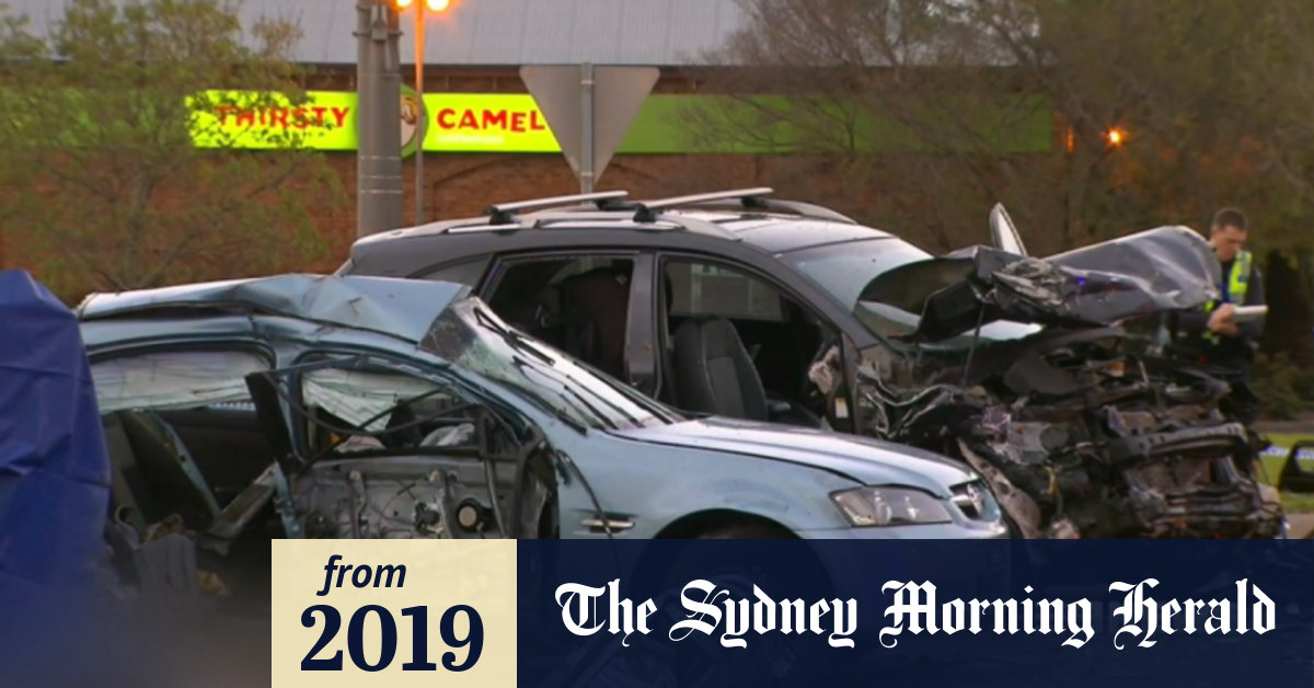 Video: Two teens die in high-speed crash